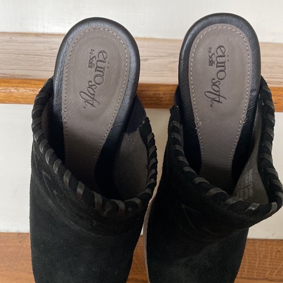 Sofft | Shoes | Eurosoft By Sofft Black Suede Slipon Mules Size 8 2 M ...